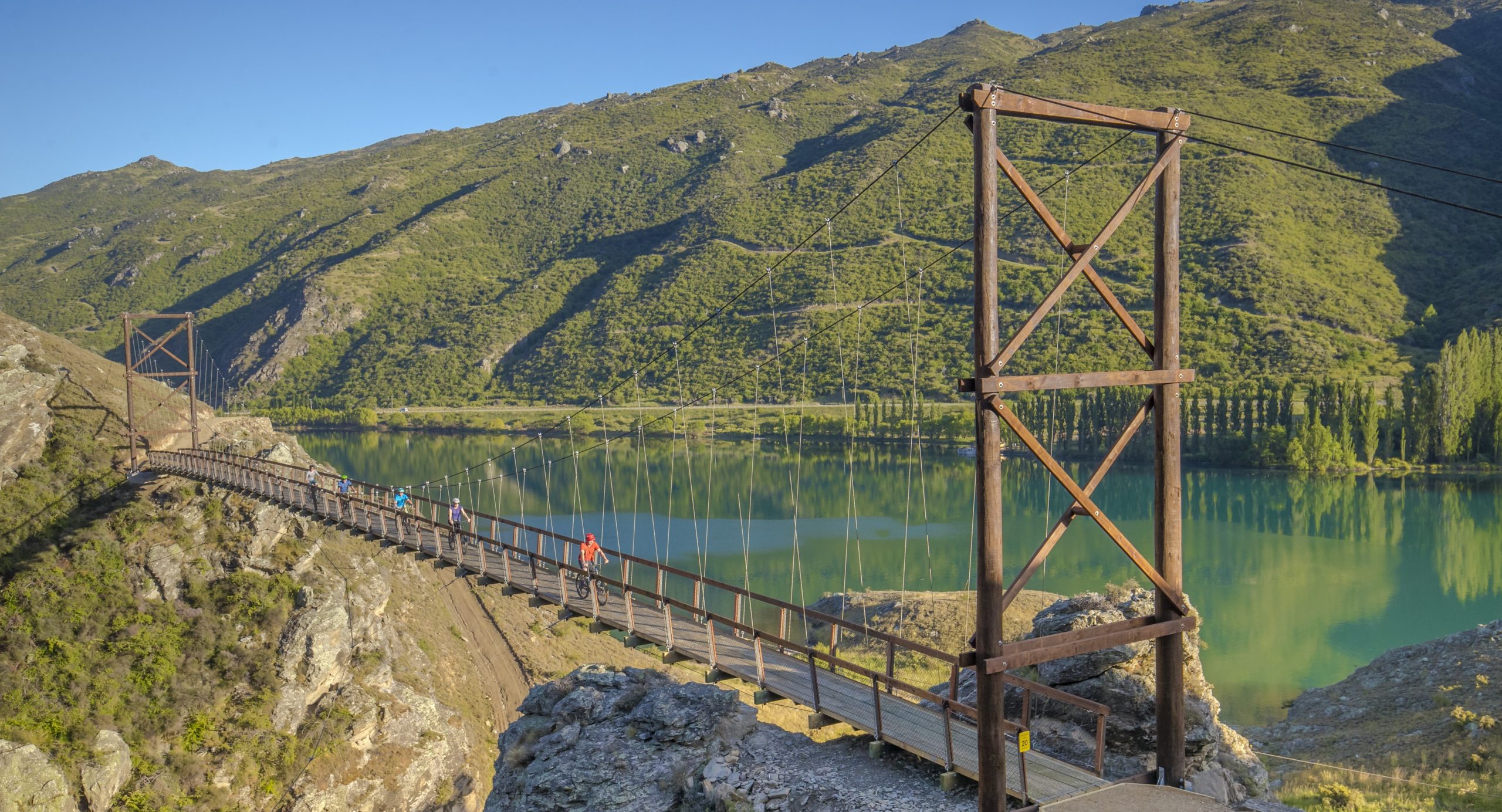 The Lake Dunstan Experience - Luxury Trail Company